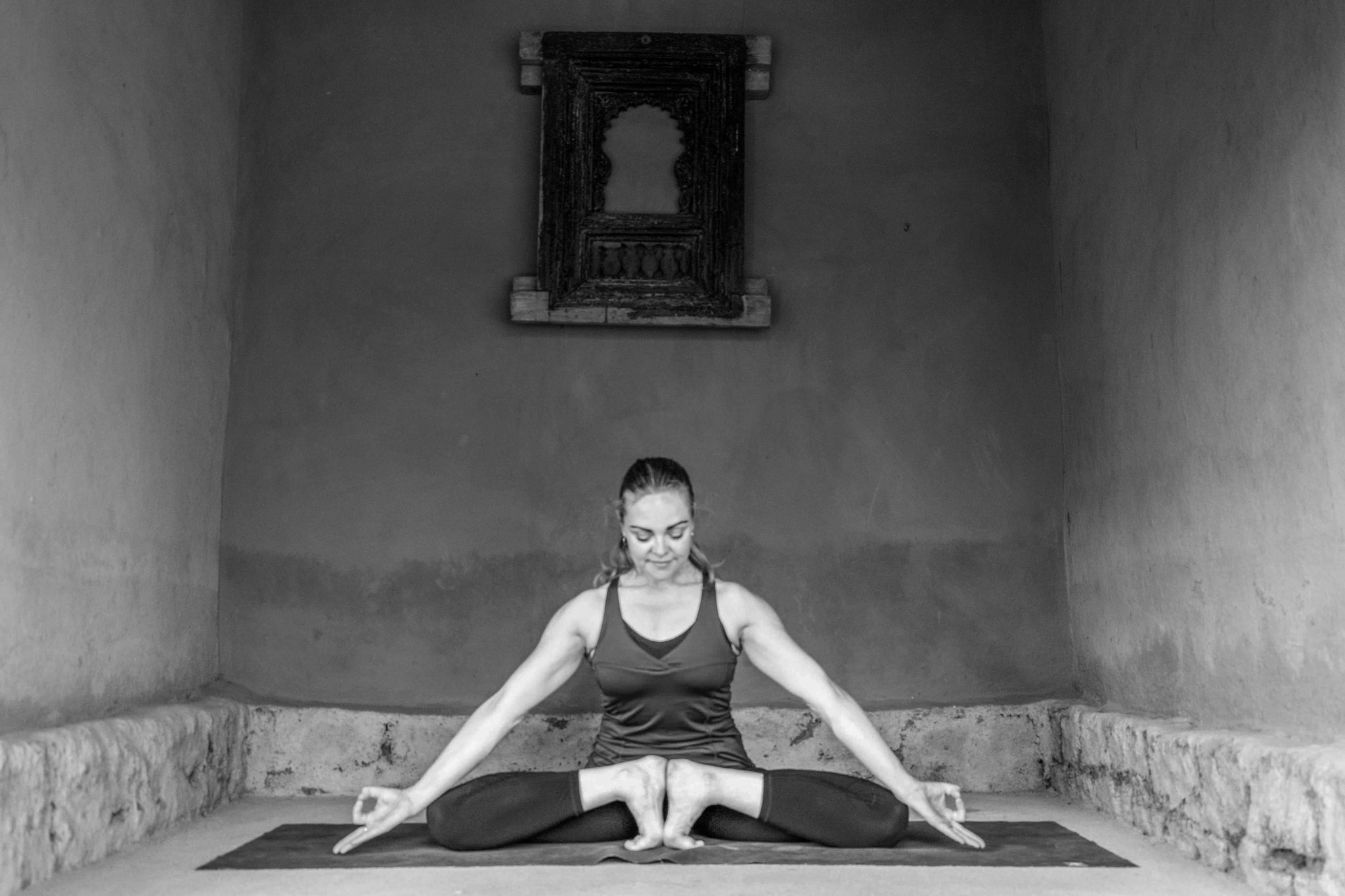 famous female ashtanga yoga practitioners Archives